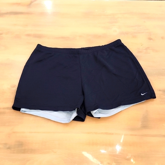 Nike | Shorts | Nike Sphere Dry Lined Workout Shorts | Poshmark